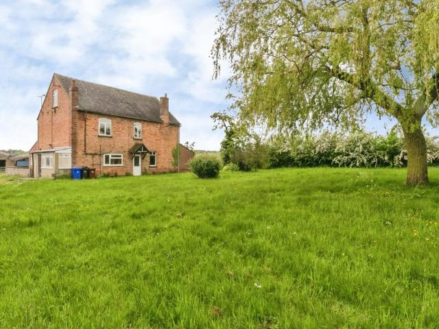 6 bedroom property for sale