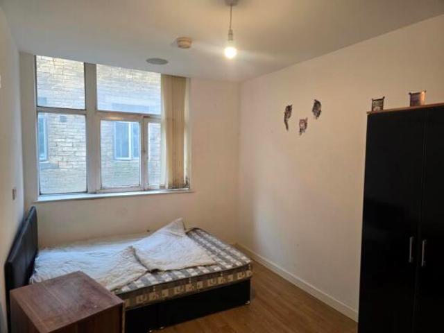 6 bedroom property for sale in Flats 8. 26 and 32 Airedale House, Sunbridge Road, West Yorkshire, BD1 2PF, BD1