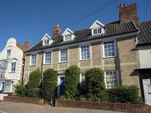6 bedroom property for sale in Harleston IP20