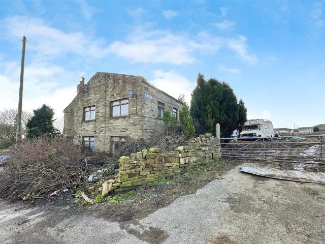 6 bedroom property with land for sale