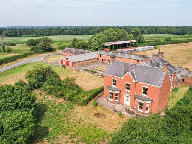 6 bedroom property with land for sale
