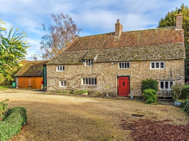 6 bedroom property to let in Abingdon Road, Marcham, Abingdon, Oxfordshire, OX13 £5,000 pcm