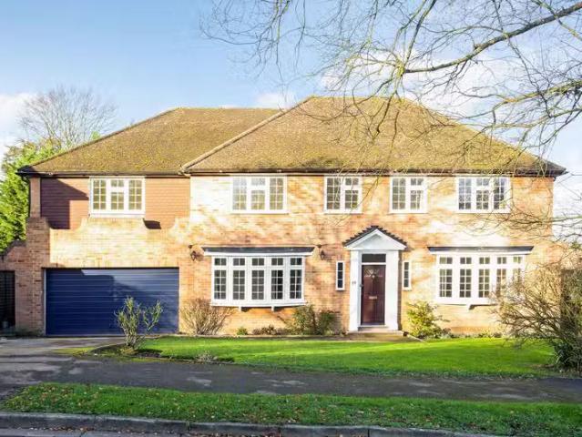 6 bedroom property to let in Church Meadow, Long Ditton, Surbi.