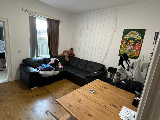 6 bedroom property to let in 23 HUBERT ROAD £660 pw