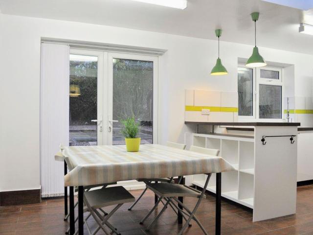 6 bedroom property to let in 75 QUINTON ROAD £660 pw