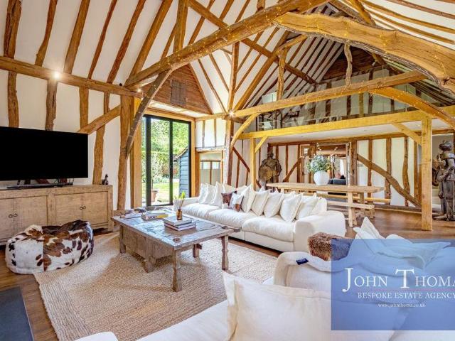6 bedroom property to rent