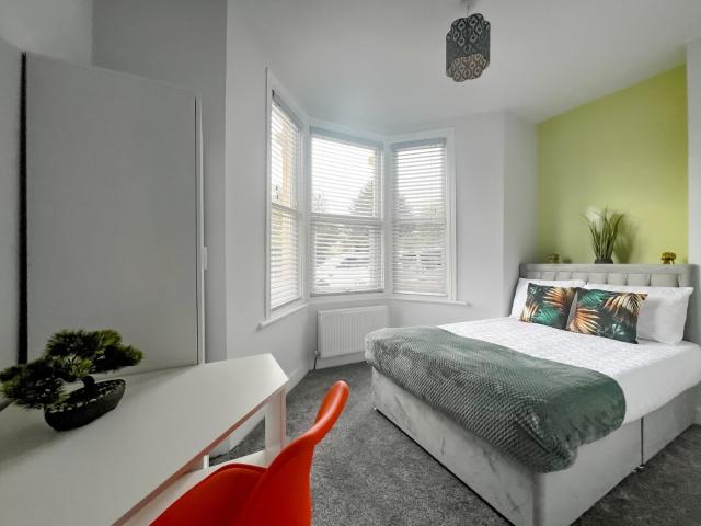 6 bedroom Property to rent