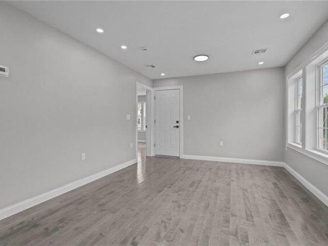 6 bedroom, Providence RI 02905 105105482