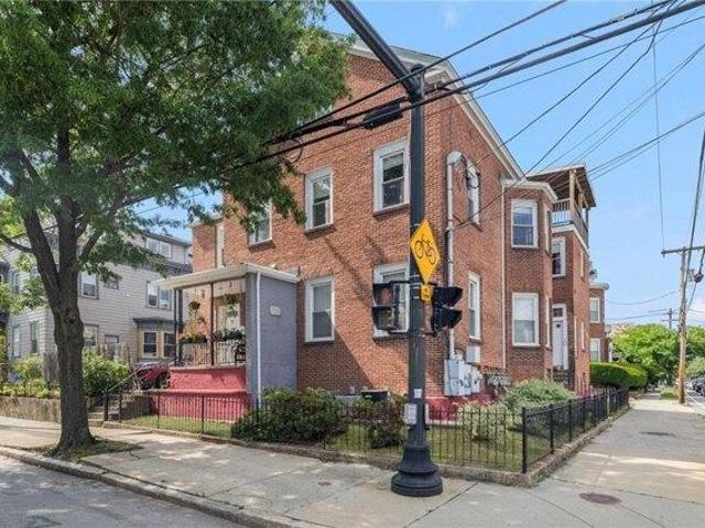 6 bedroom, Providence RI 02906 104790969