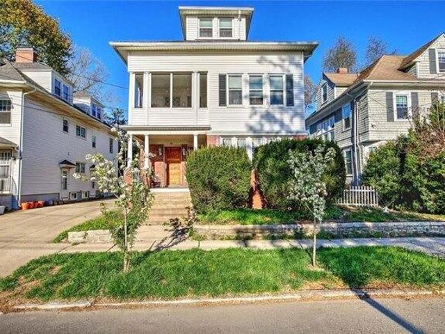 6 bedroom, Providence RI 02906 LS103097994