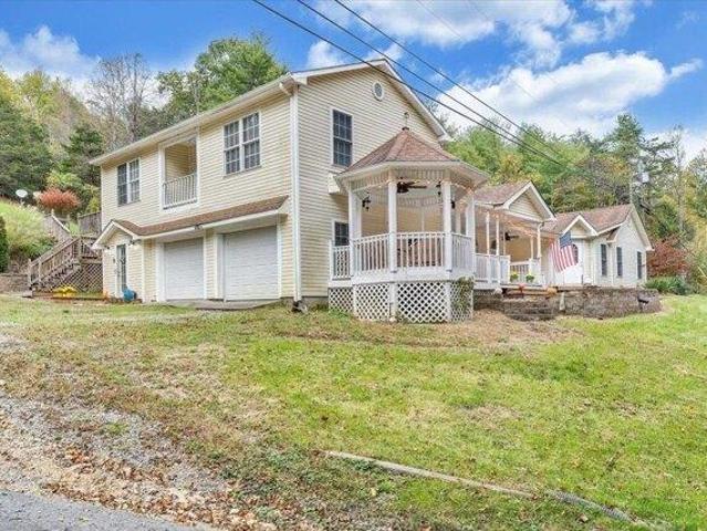 6 bedroom, Radford VA 24141 88387741