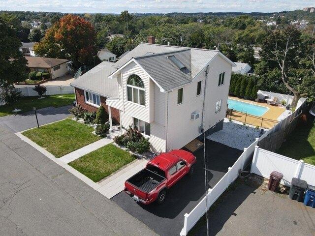 6 bedroom, Revere MA 02151 102860809