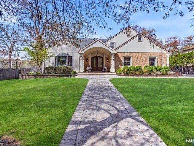 6 bedroom, River Vale NJ 07675 102256003