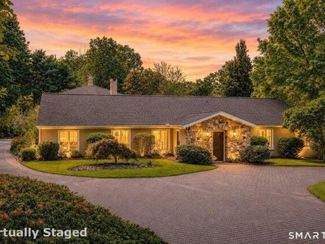 6 bedroom, Woodbury CT 06798 105143586