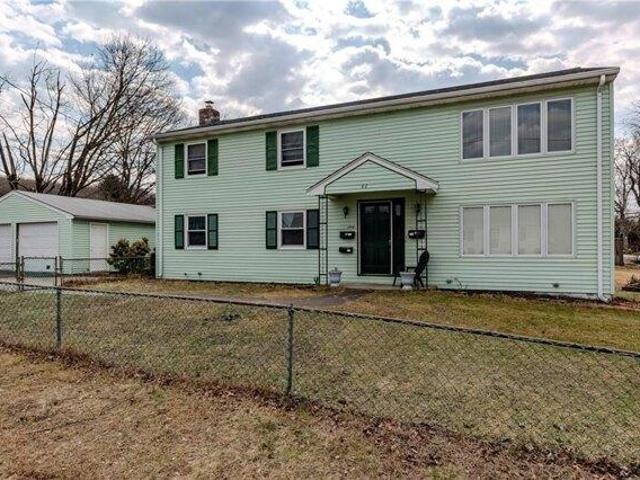 6 bedroom, Woonsocket RI 02895 101899104