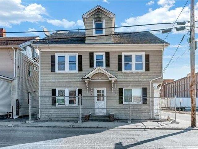 6 bedroom, Woonsocket RI 02895 LS103072600