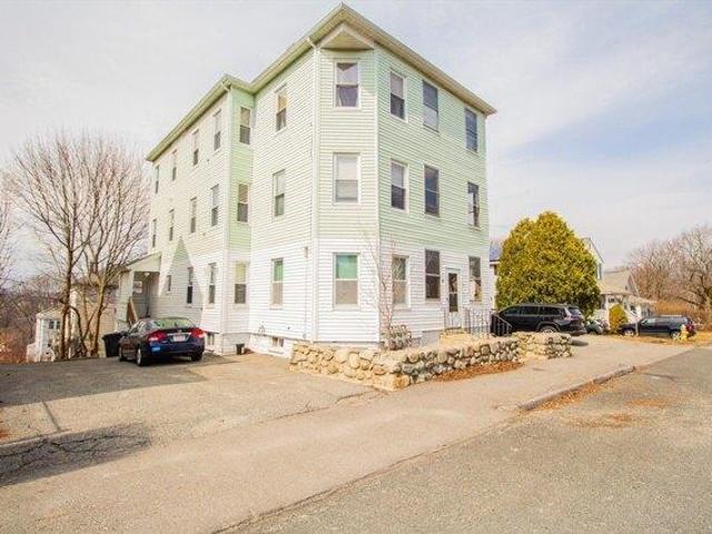 6 bedroom, Worcester MA 01605 102346125