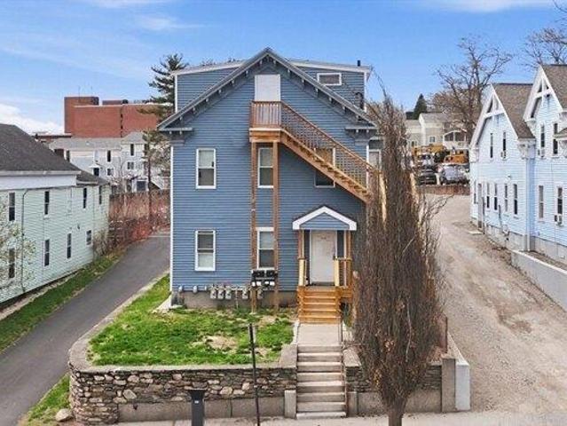 6 bedroom, Worcester MA 01609 104760917