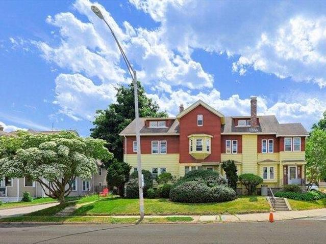 6 bedroom, Worcester MA 01602 105113378