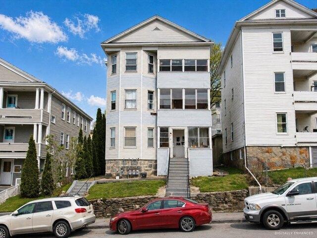 6 bedroom, Worcester MA 01610 103442131