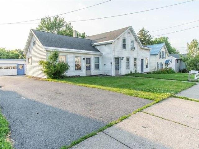6 bedroom, Watertown NY 13601 104905156