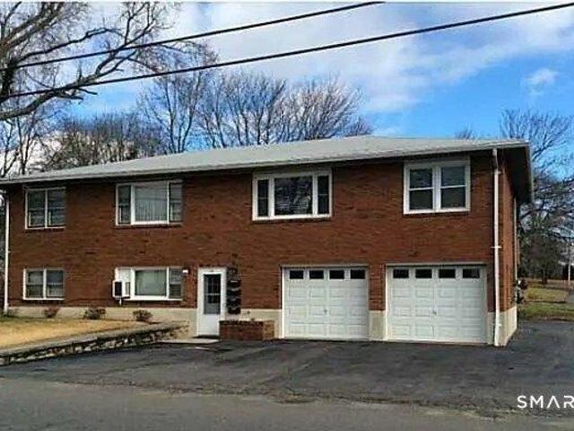6 bedroom, Waterbury CT 06705 104375739