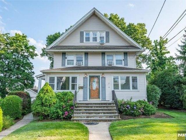 6 bedroom, Waldwick NJ 07463 104716323