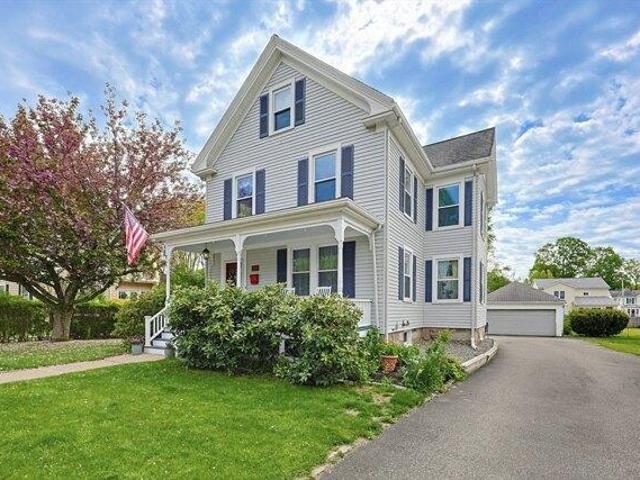 6 bedroom, Walpole MA 02081 104236110