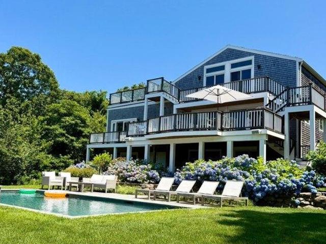 6 bedroom, West Tisbury MA 02575 104567040