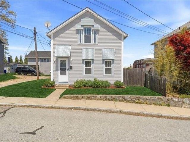 6 bedroom, West Warwick RI 02893 104810061
