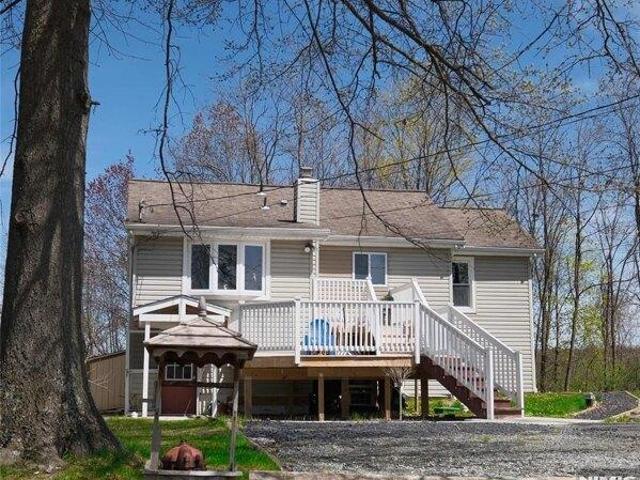 6 bedroom, West Milford NJ 07480 104233973