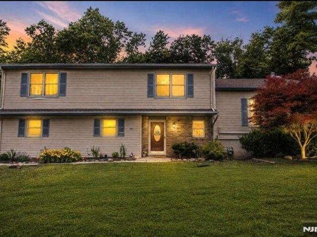 6 bedroom, West Milford NJ 07480 104608422