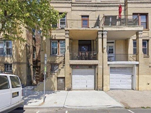 6 bedroom, West New York NJ 07093 104237529