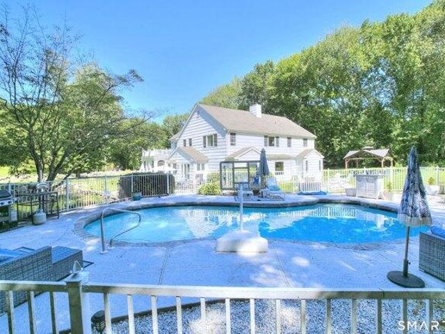 6 bedroom, Weston CT 06883 104233974