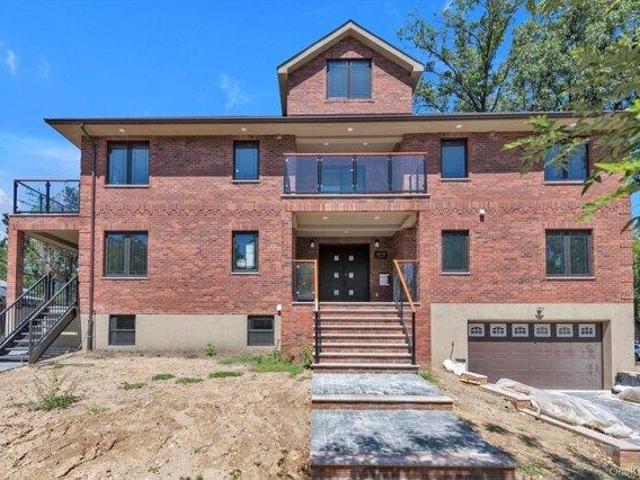 6 bedroom, Whitestone NY 11357 101801810
