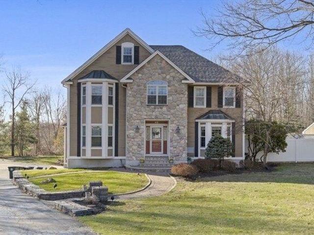 6 bedroom, Wilmington MA 01887 101800165