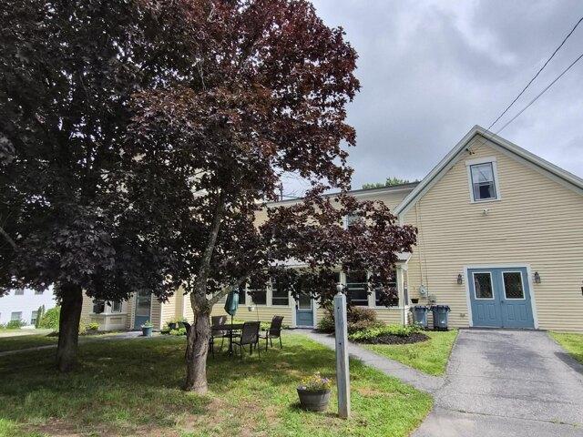 6 bedroom, Wilton ME 04294 104831251