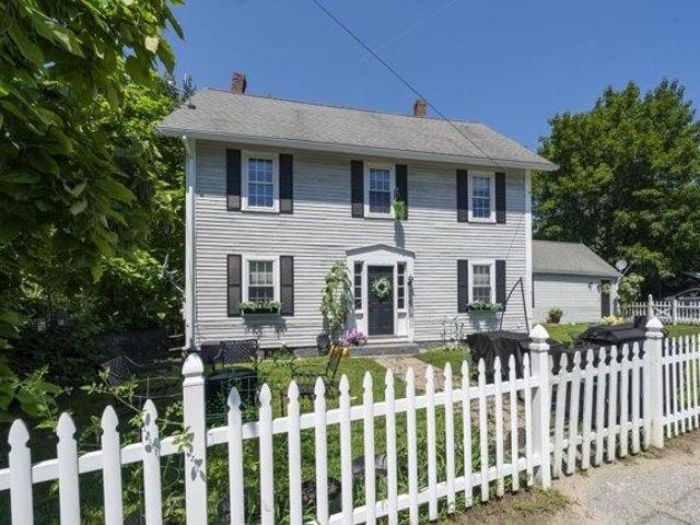 6 bedroom, Wilton NH 03086 105105922