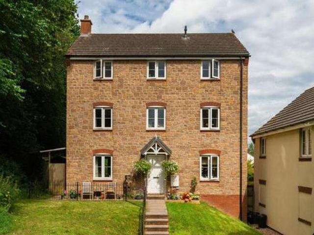 6 Bedroom Town House For Sale In Copplestone