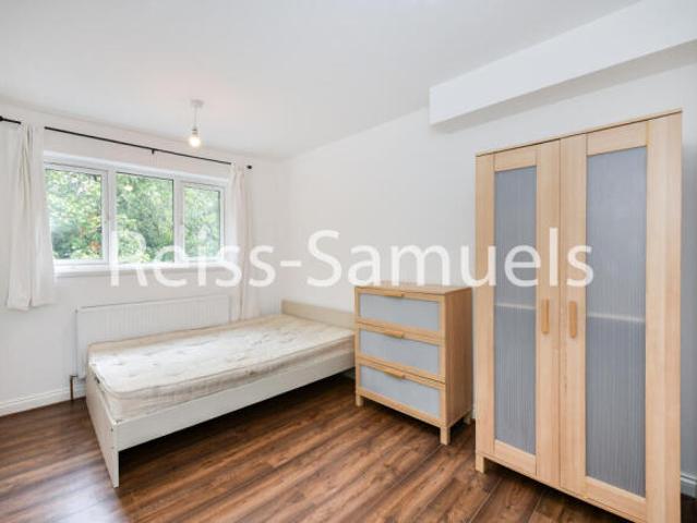 6 bedroom town house for rent in Ambassador Square, London, E14