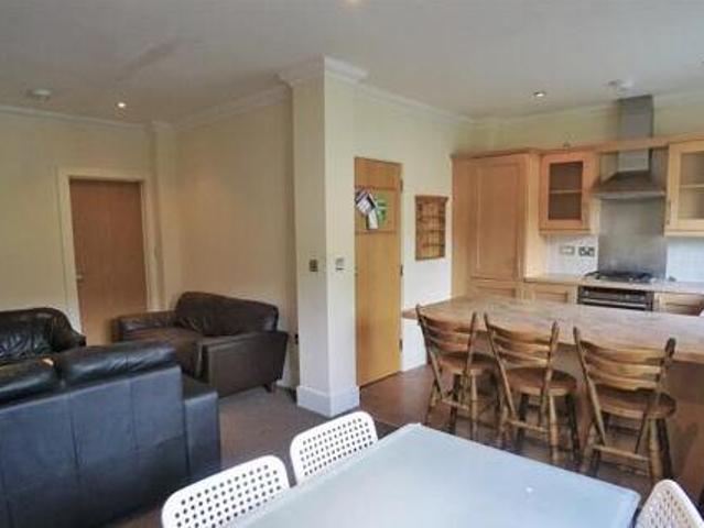 6 Bedroom Town House For Rent In Bristol