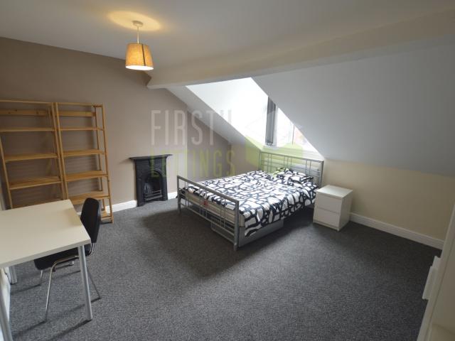 6 Bedroom Terraced