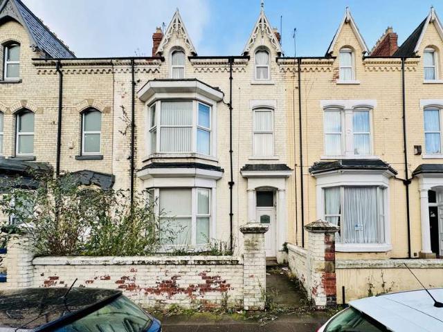 6 Bedroom Terraced House