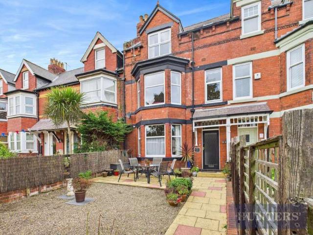 6 Bedroom Terraced House