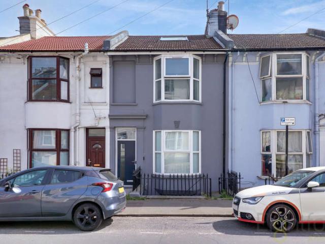6 Bedroom Terraced House