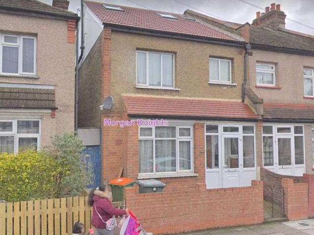 6 Bedroom Terraced House