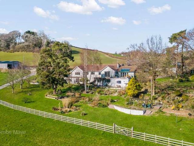 6 Bedroom Terraced House