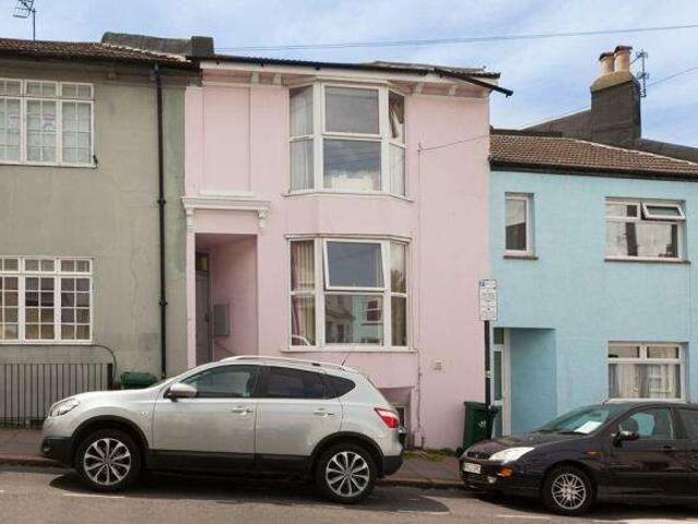 6 Bedroom Terraced House