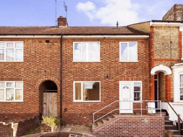 6 Bedroom Terraced House