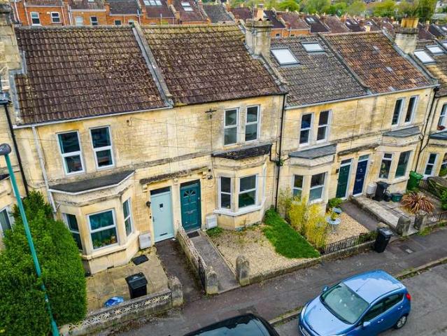 6 Bedroom Terraced House